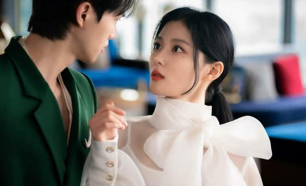 My Demon Episode 15 Preview Shows Kim Yoo-jung in Danger