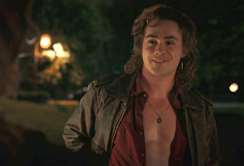 Stranger Things Fan Gets Scammed By Dacre Montgomery Pretender